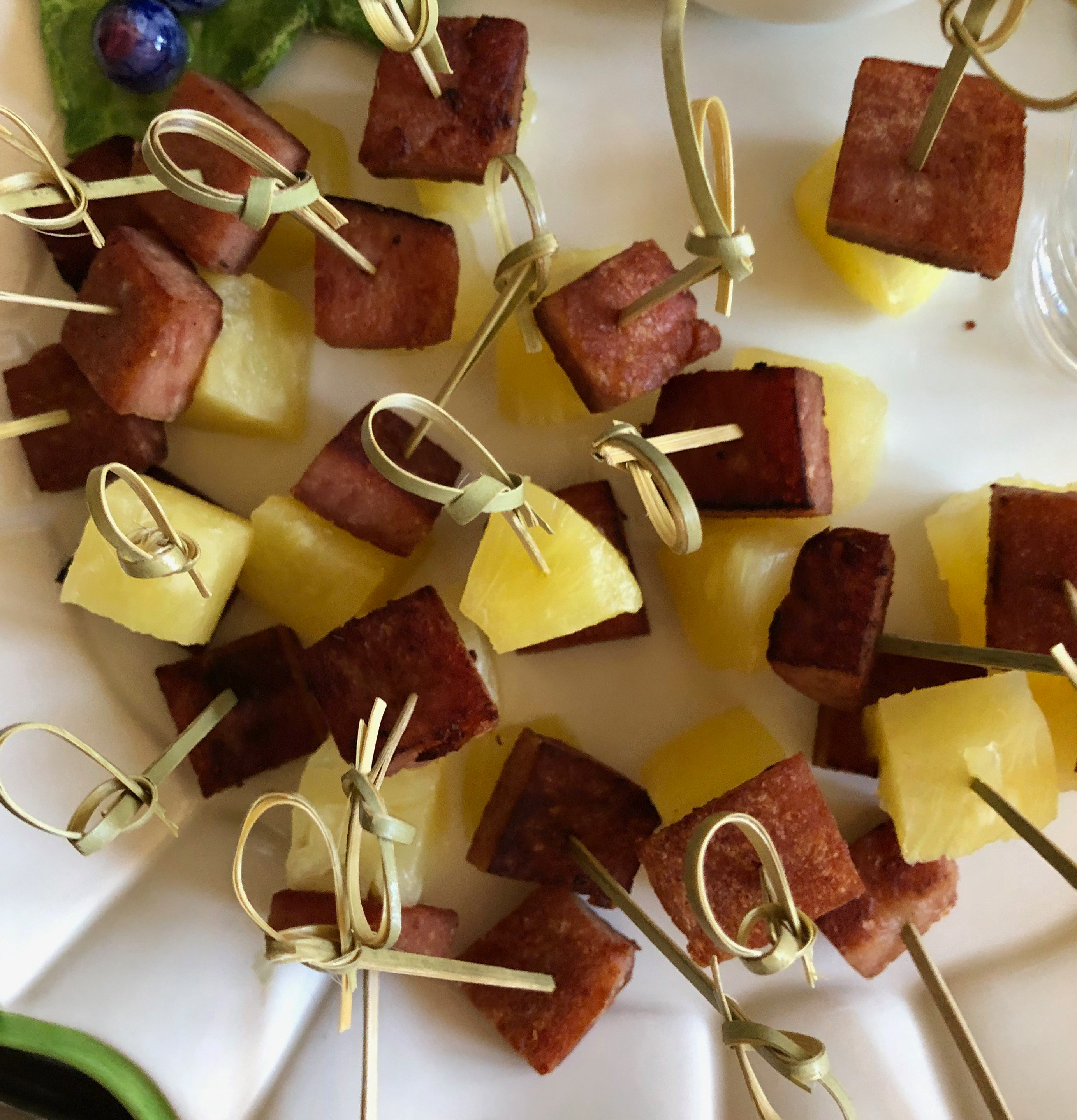 RETRO NIBBLE – Nibbles and Bits